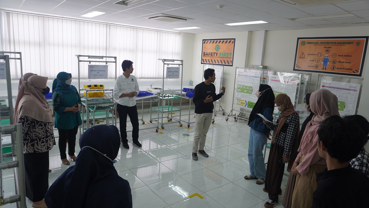 Lean Manufacturing Laboratorium Visit From Atim Polytechnic Makassar